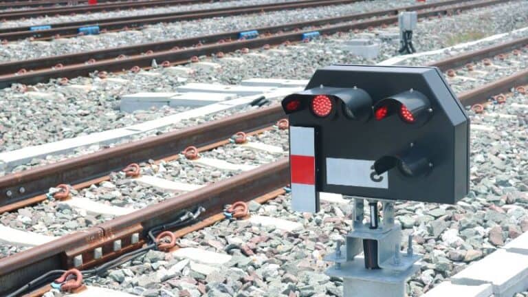 Understanding Traffic Lights: The Role of Red-Yellow-Green Signals